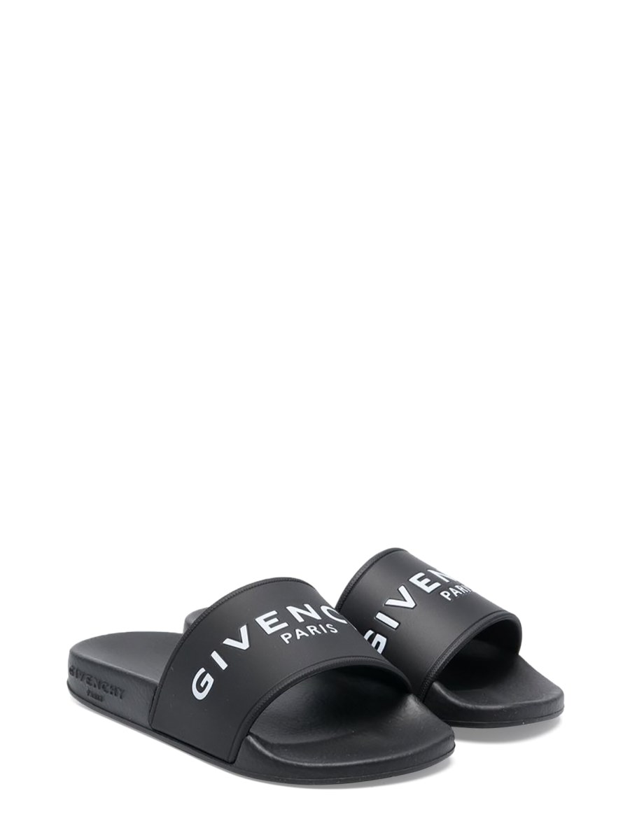GIVENCHY - rubber logo slippers - Eleonora Bonucci