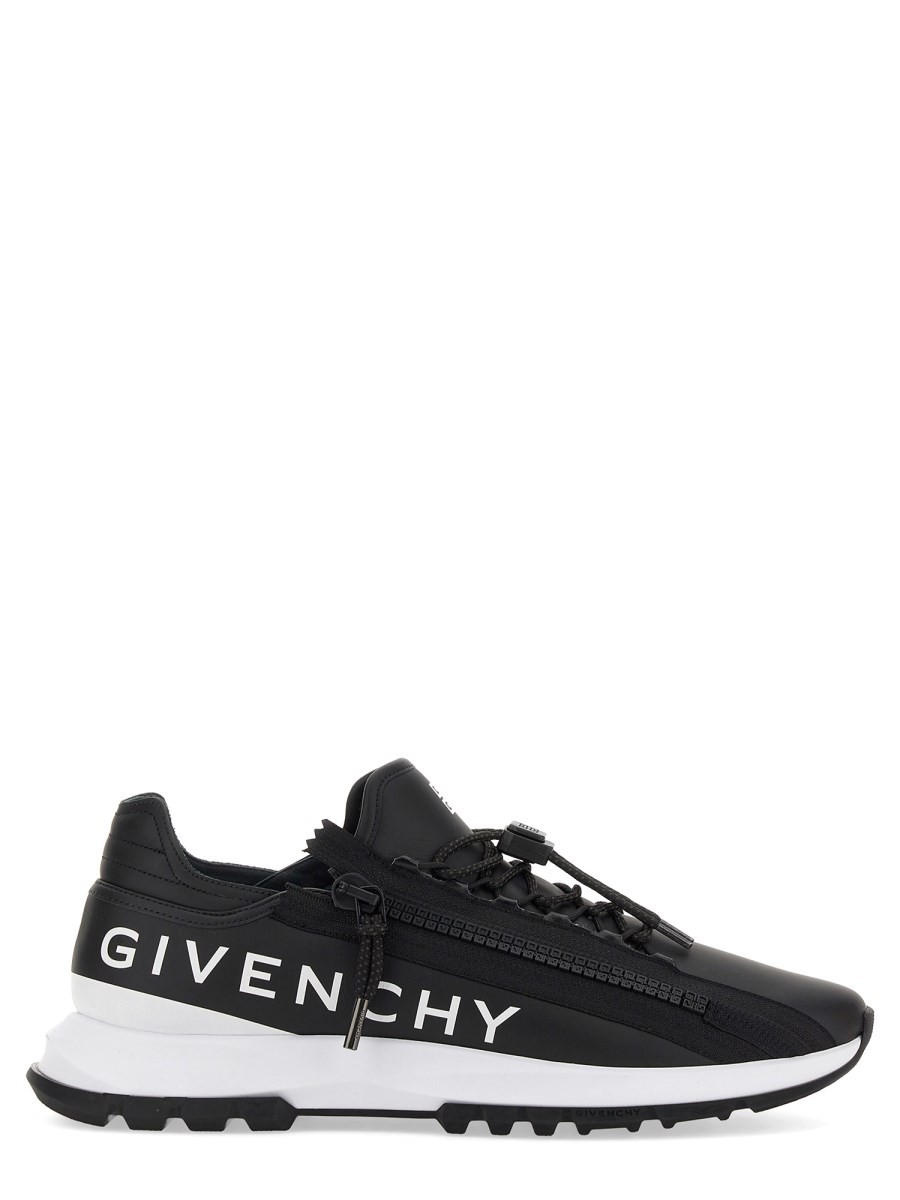 GIVENCHY - LEATHER SPECTRE RUNNING SNEAKER - Eleonora Bonucci