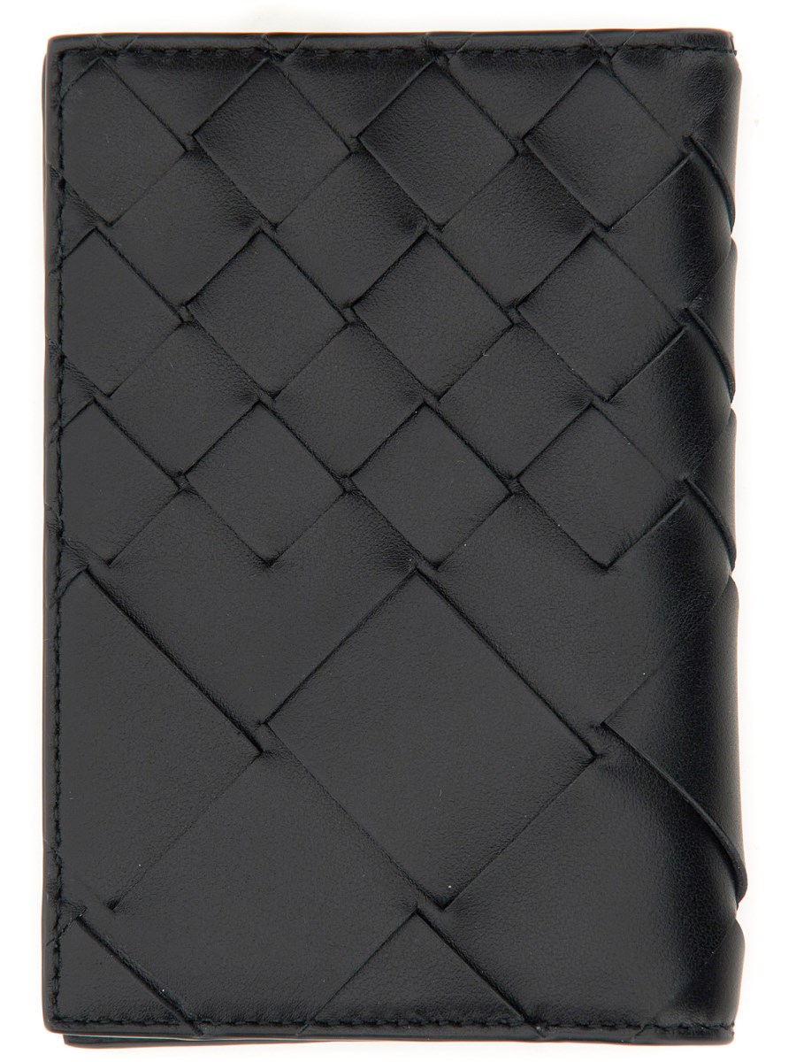 BOTTEGA VENETA - LEATHER PASSPORT HOLDER WITH WOVEN PATTERN - Eleonora ...