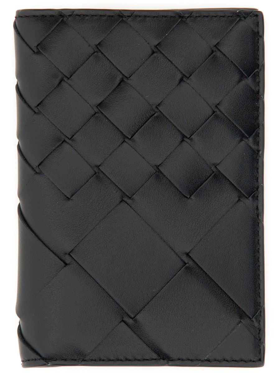 BOTTEGA VENETA - LEATHER PASSPORT HOLDER WITH WOVEN PATTERN - Eleonora ...